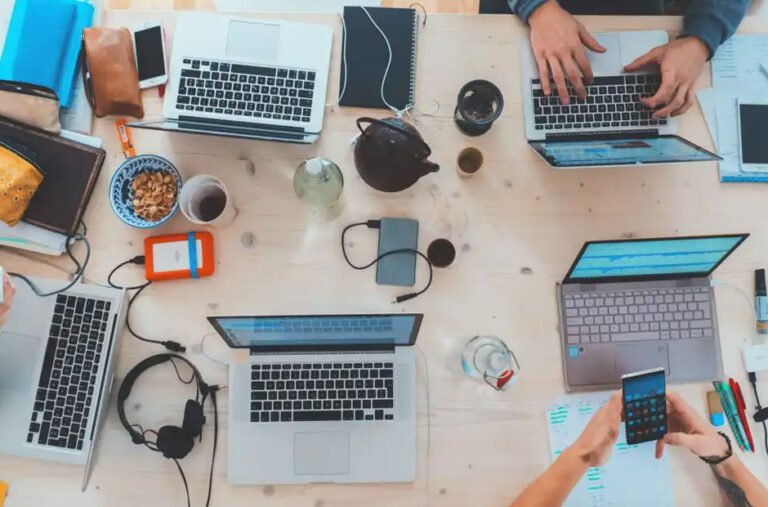 How to Build Better Digital Habits - The Artistic Mind